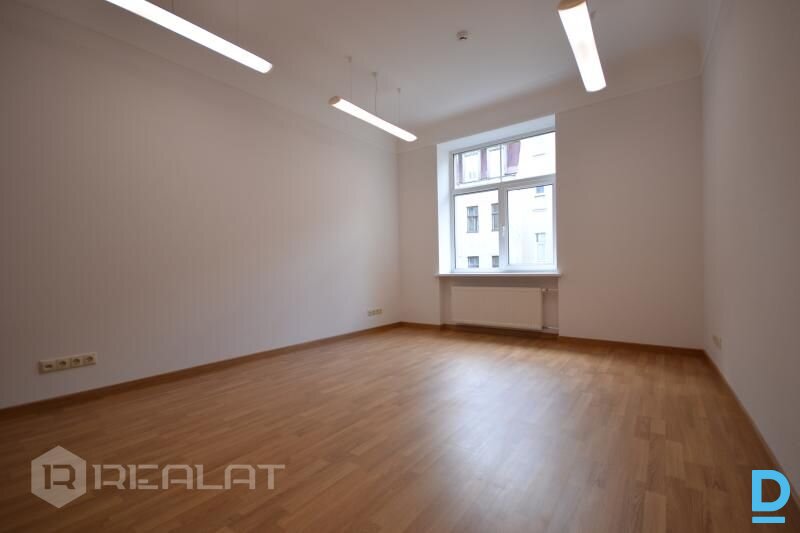 Office for rent Stabu iela 47, Price 780€ | Ads Dalder.lv